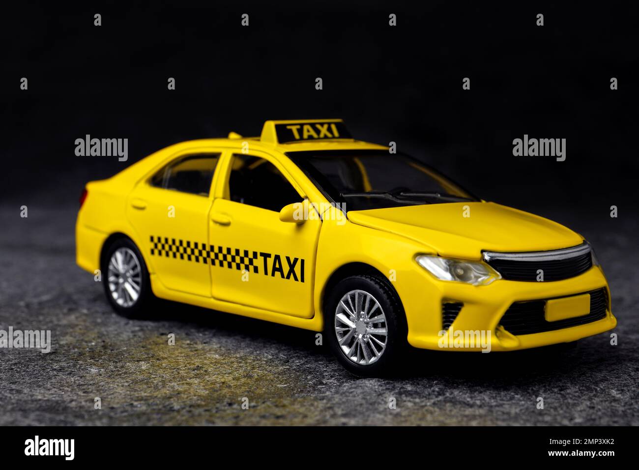 Regular model hi-res stock photography and images - Alamy