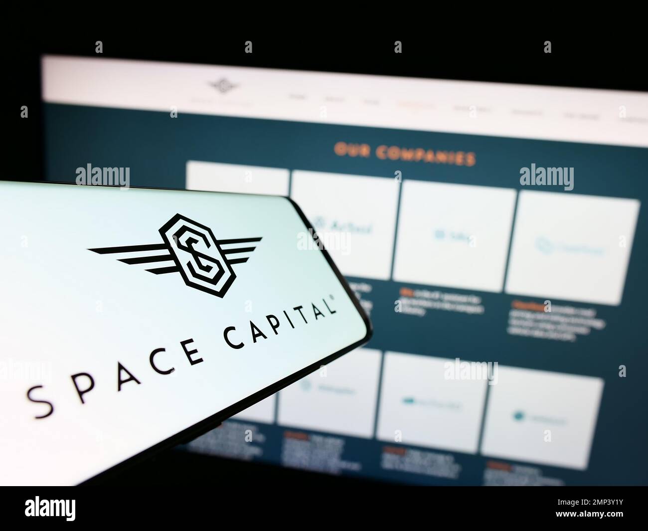 Smartphone with logo of American venture capital company Space Capital ...