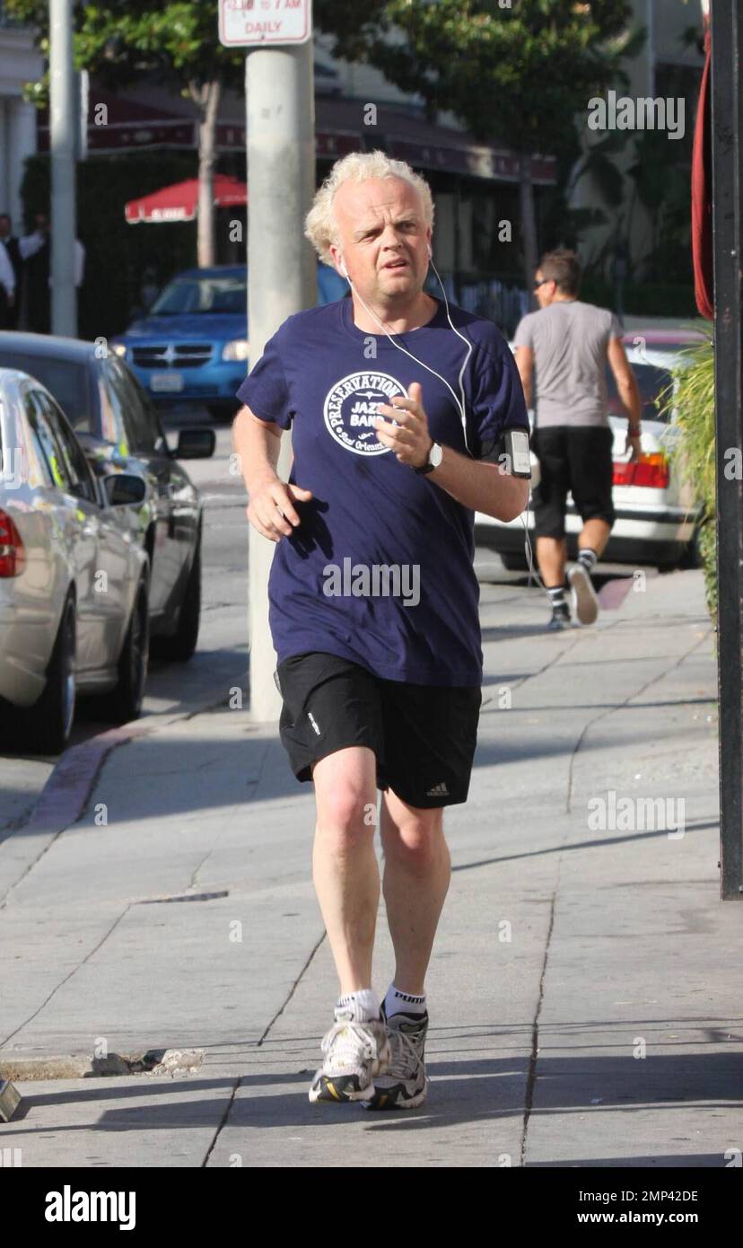 Exclusive!! British actor Toby Jones keeps fit by jogging on Sunset ...