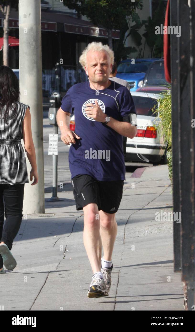 Exclusive!! British actor Toby Jones keeps fit by jogging on Sunset ...