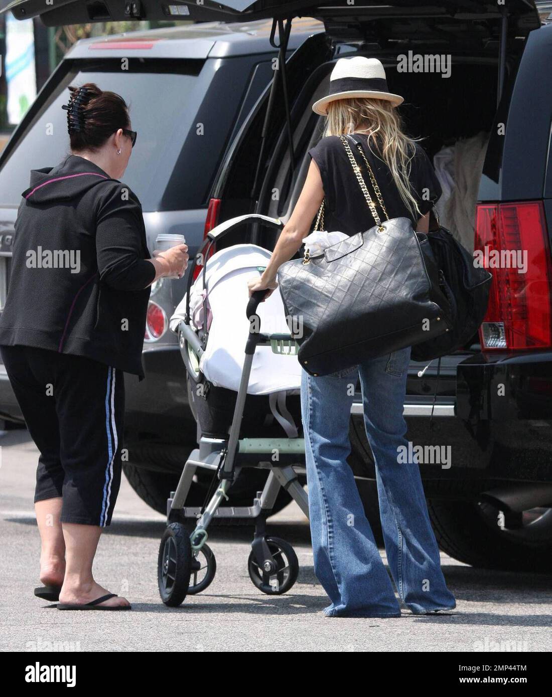Nicole Richie went grocery shopping today at Whole Foods Market in ...
