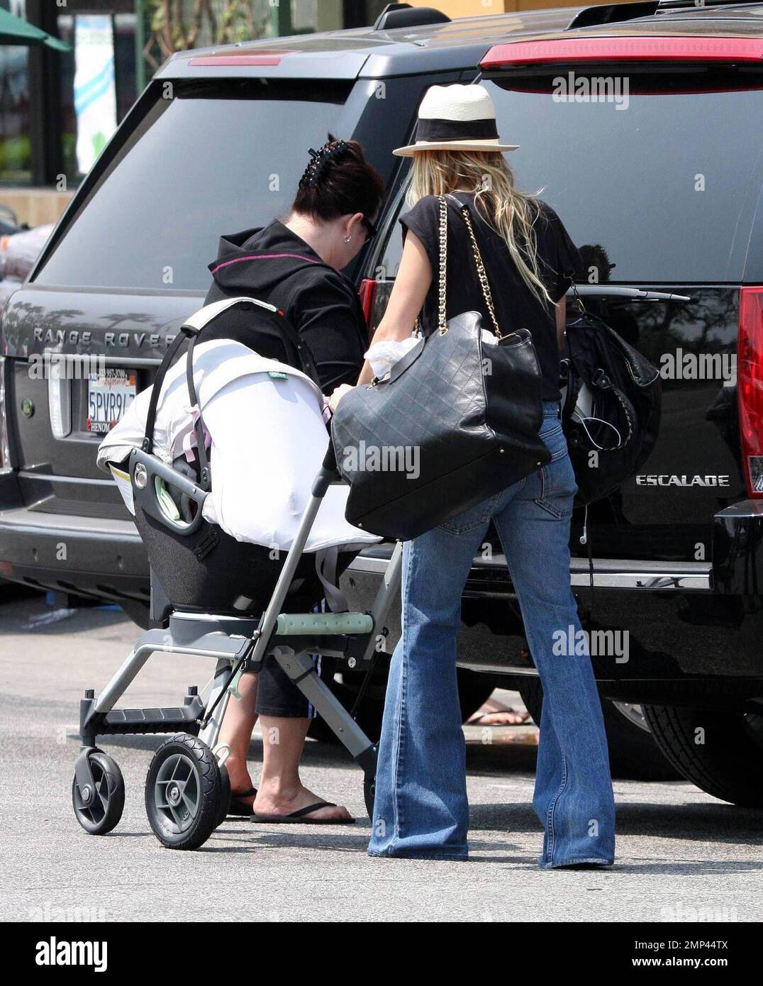 Nicole Richie went grocery shopping today at Whole Foods Market in ...