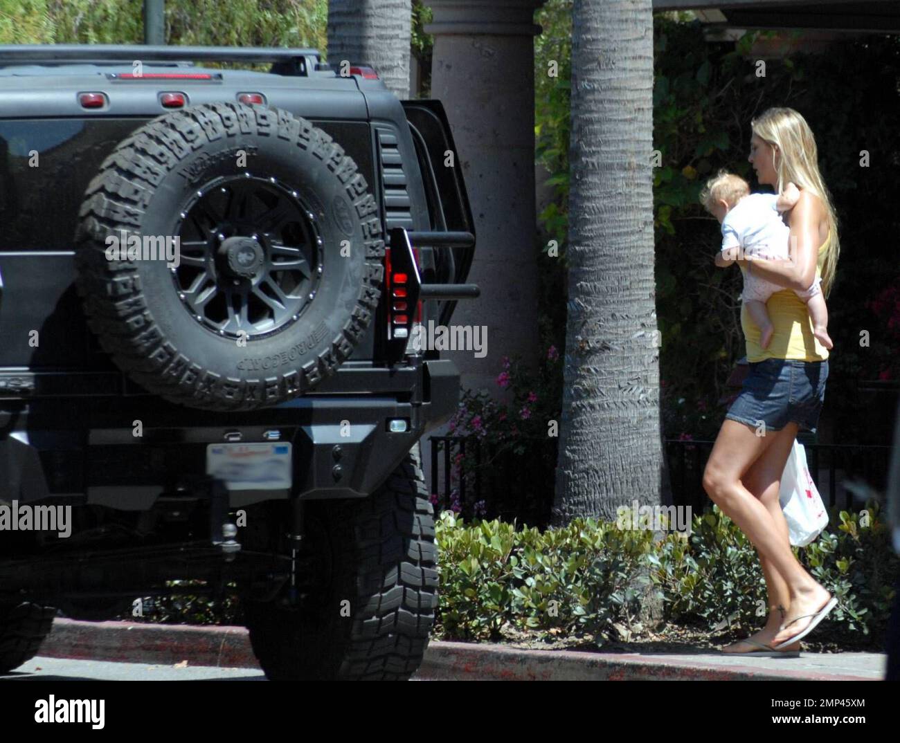 Exclusive!! Volleyball player Gabrielle Reece got a little shopping in ...