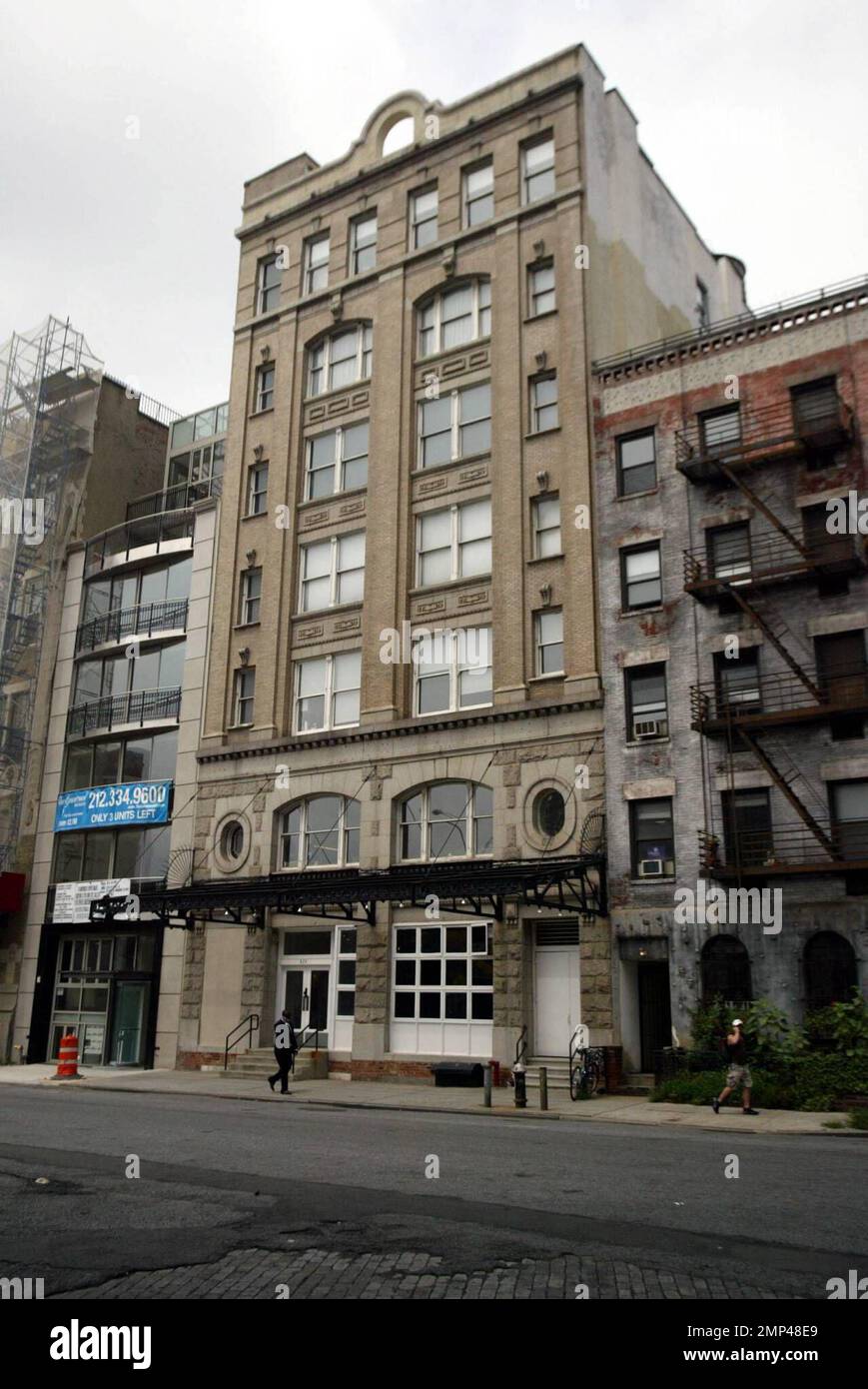 Actor ralph fiennes home hi-res stock photography and images - Alamy