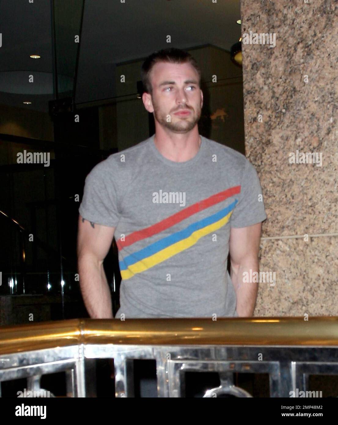 Fantastic Four star Chris Evans hangs out at One on Sunset, Hollywood ...