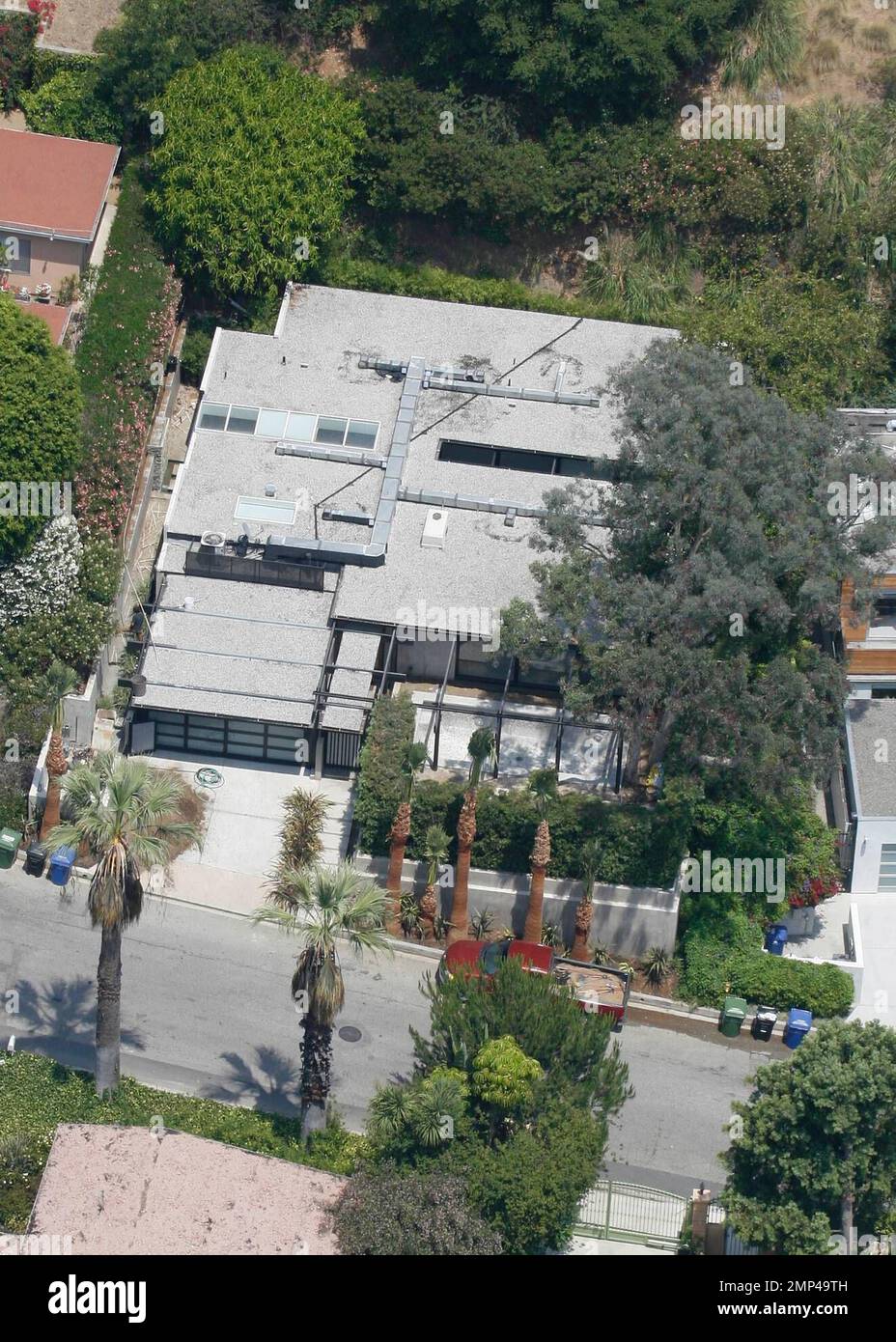 Exclusive!! This is English actor Jason Statham's 2,281-square-foot ...