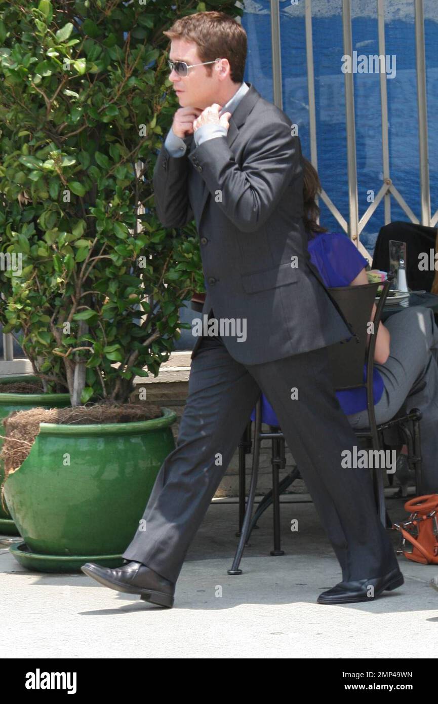 Kevin Connolley get ready for a scene on the set on Entourage in West ...