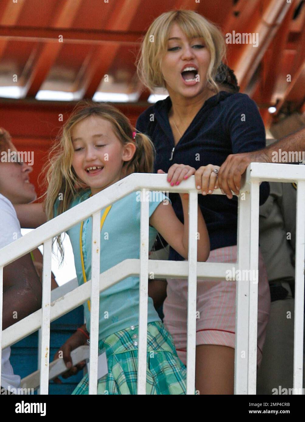 Hannah Montana Sister