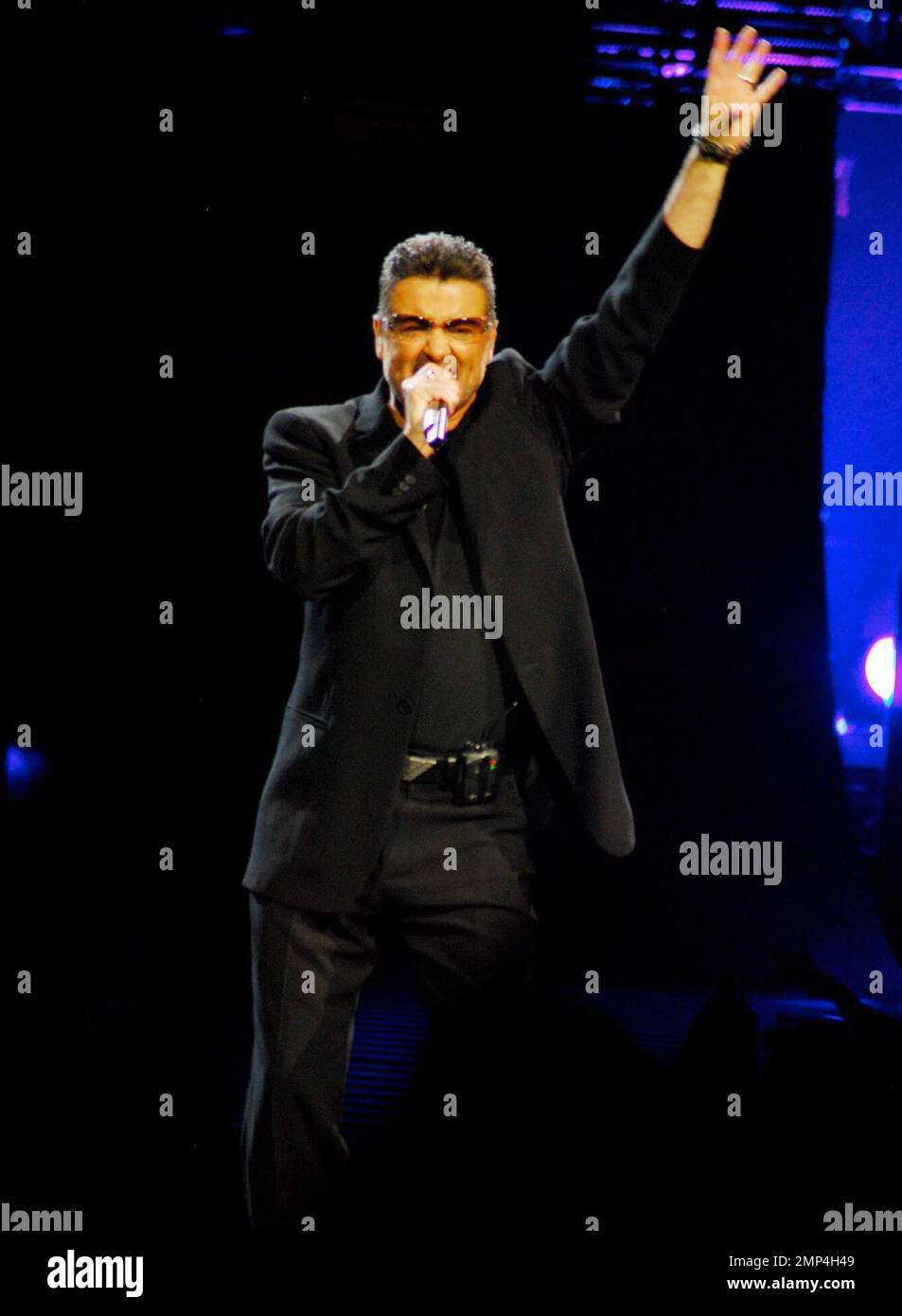 George Michael performs his second sold-out show at Madison Square ...