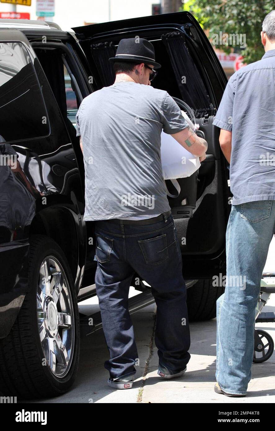 Nicole Richie and daughter Harlow were seen meeting Joel Madden this ...