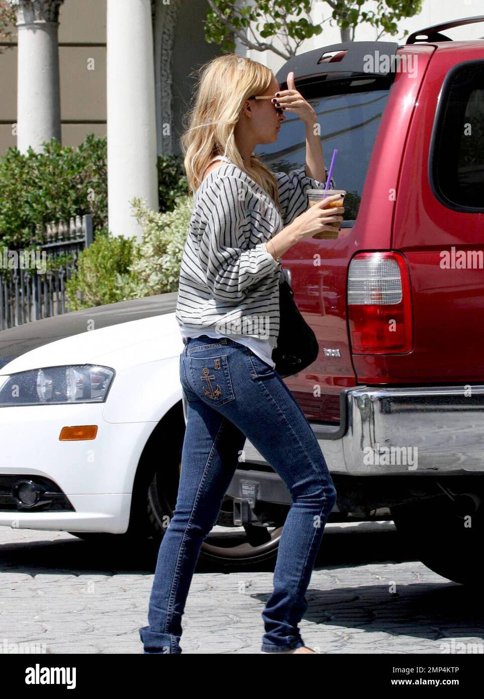 Nicole Richie and daughter Harlow were seen meeting Joel Madden this ...