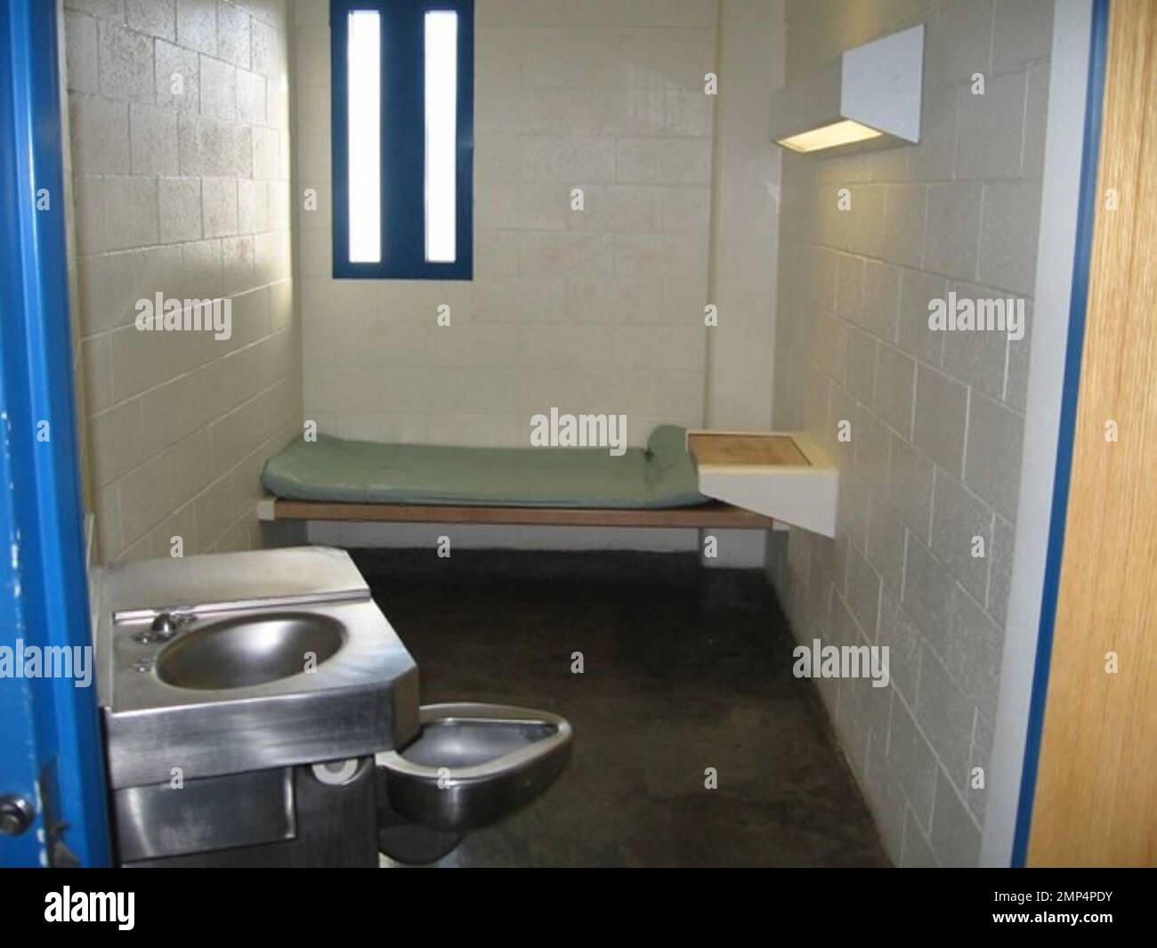This is a permanent isolation cell inside the Clark County Detention ...