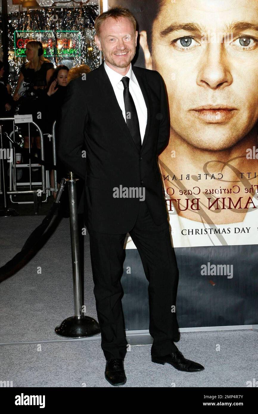 Jared Harris arrives at the Los Angeles premiere of "The Curious Case ...