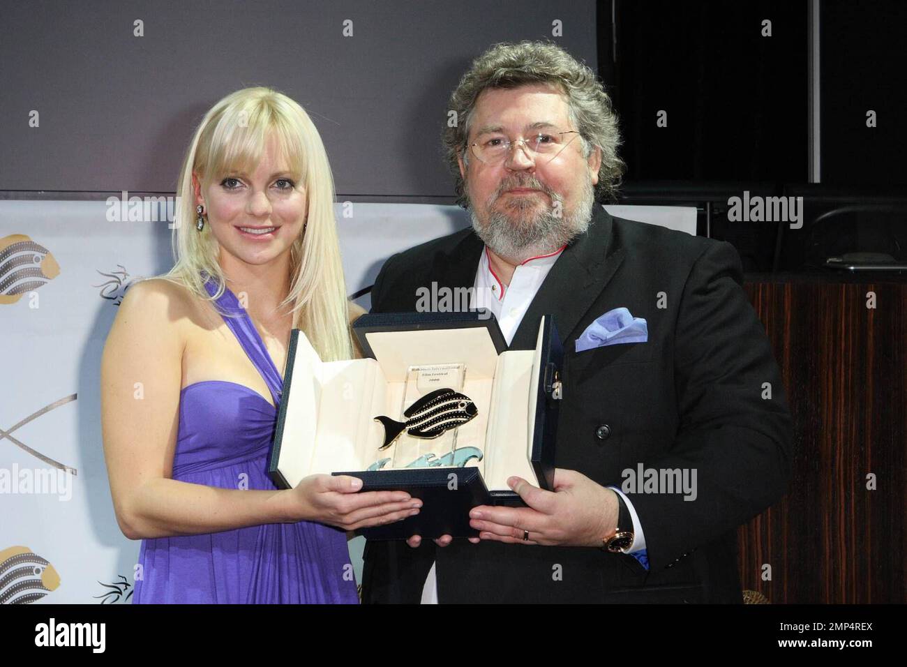 Scary Movie star Anna Faris honoured with the Rising Star award by the ...