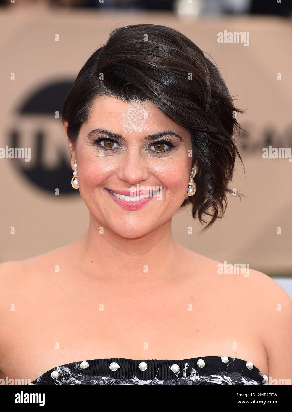 Rebekka Johnson arrives at the 24th annual Screen Actors Guild Awards ...