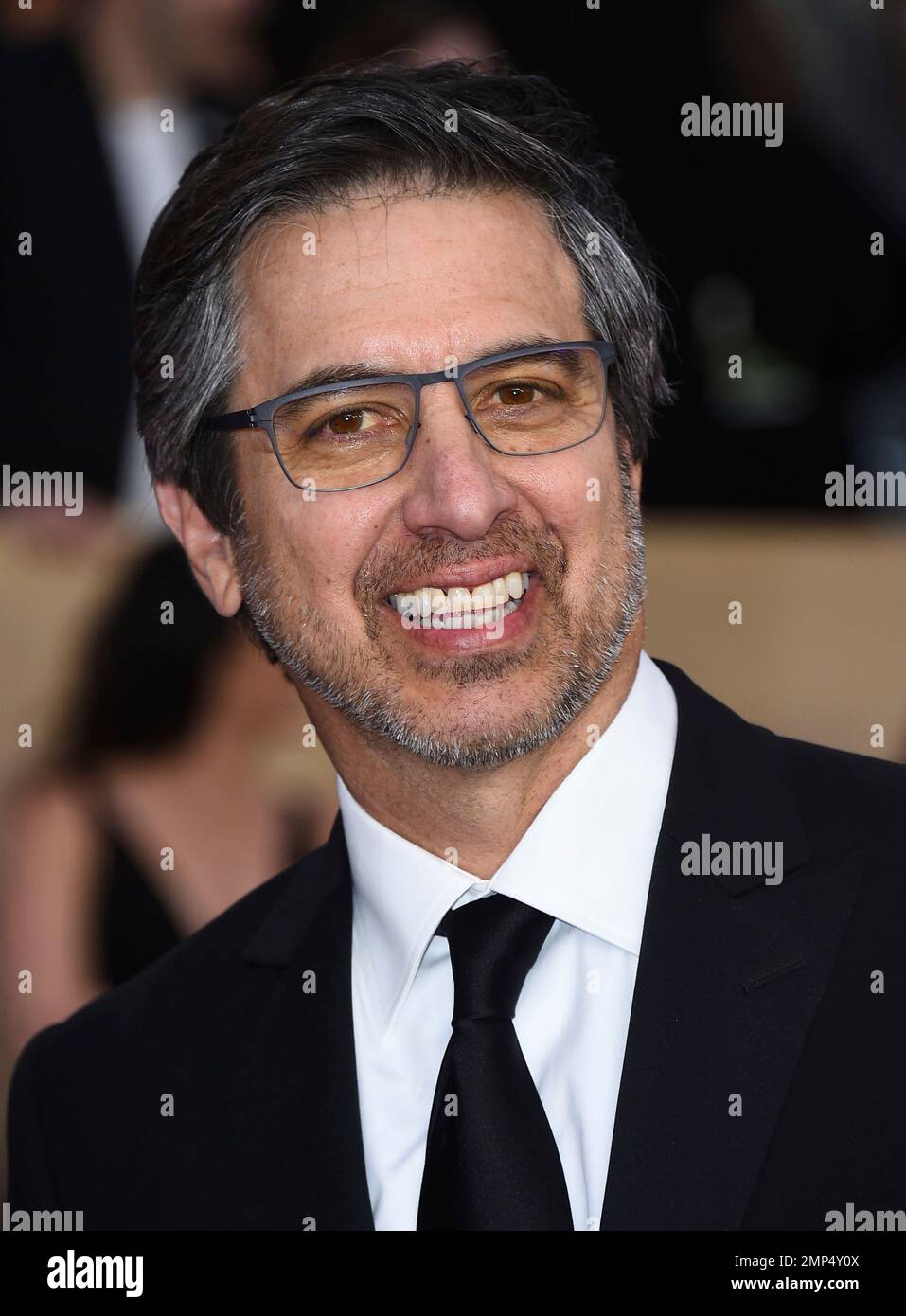 Ray Romano arrives at the 24th annual Screen Actors Guild Awards at the ...