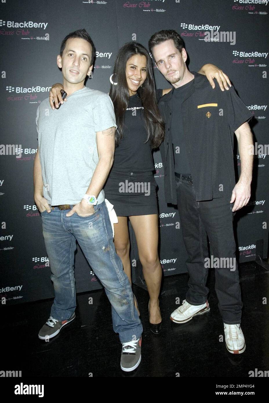 "Entourage" star Kevin Dillon hosts the BlackBerry Luxe Club Series at ...