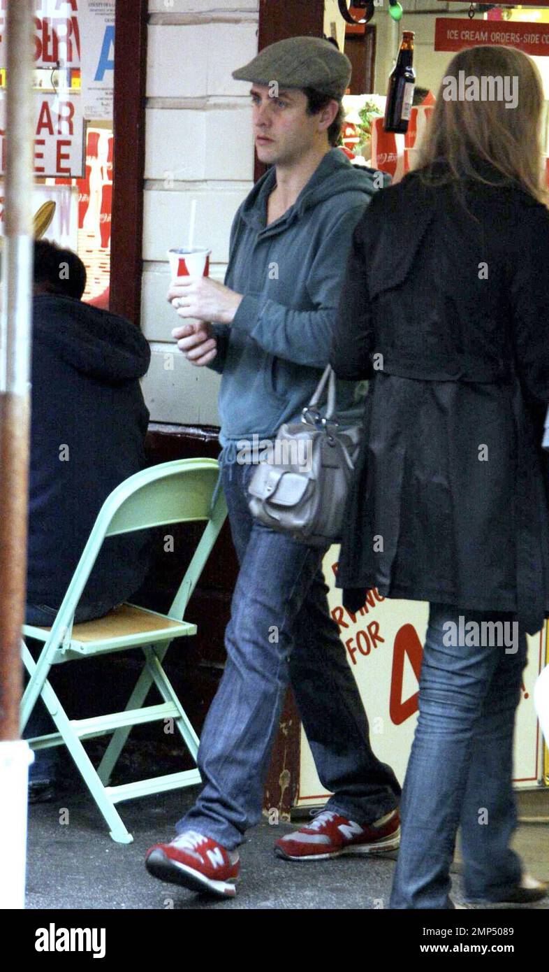 NKOTB member Joey McIntyre, wife Barrett and son Griffin spend time ...