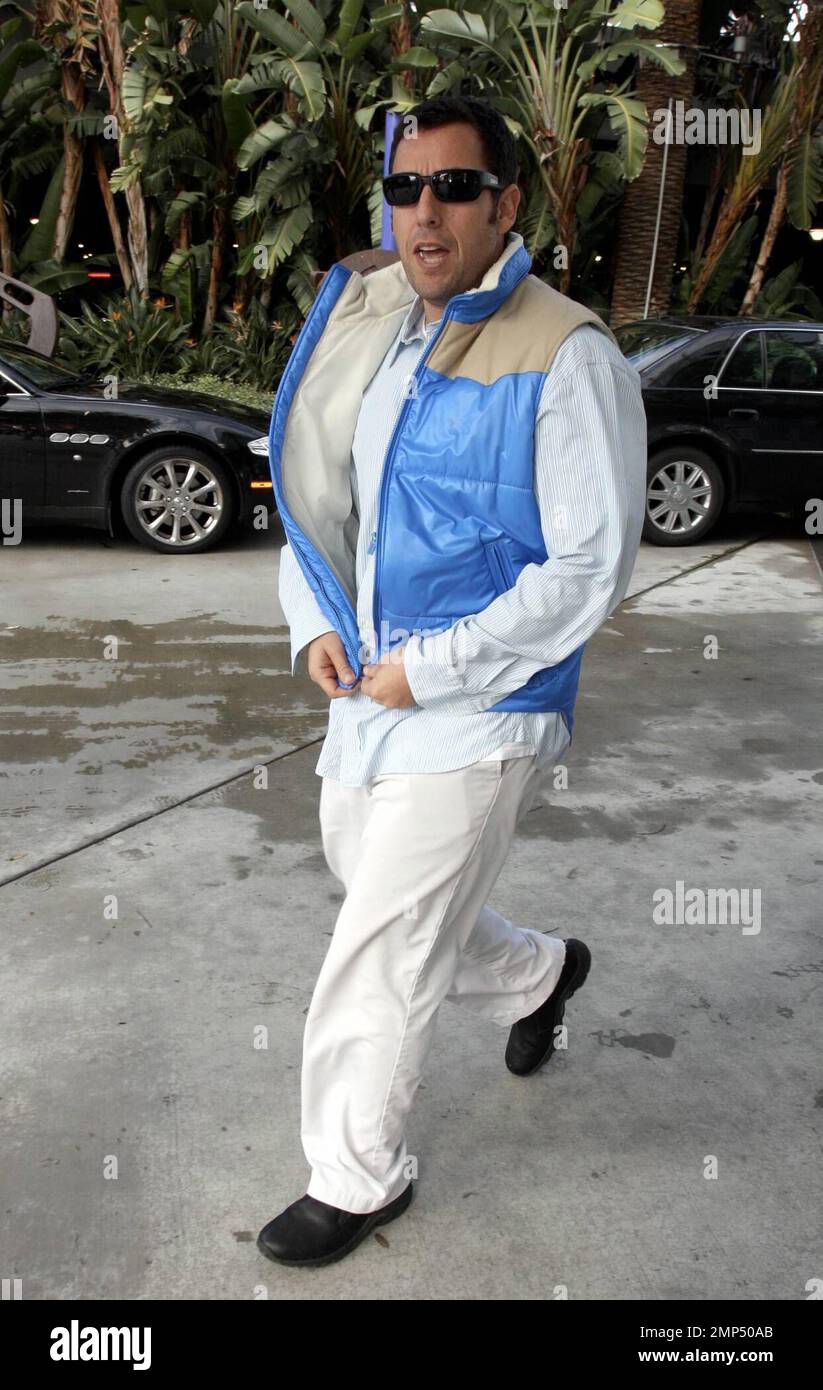 Adam sandler arrives staples center hi-res stock photography and images ...