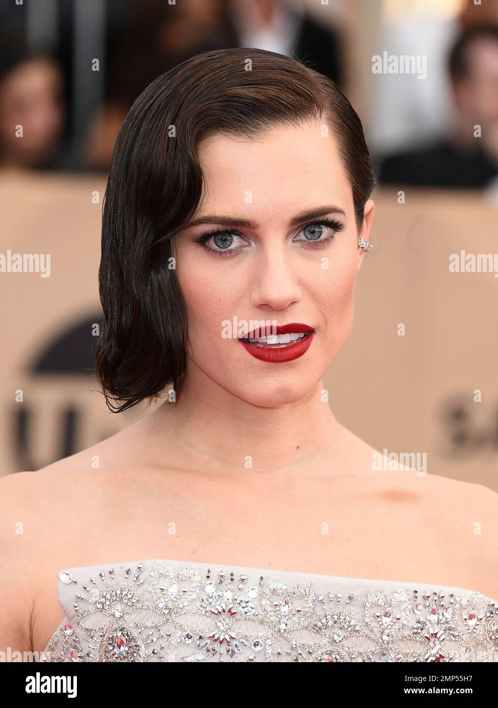 Allison Williams arrives at the 24th annual Screen Actors Guild Awards ...