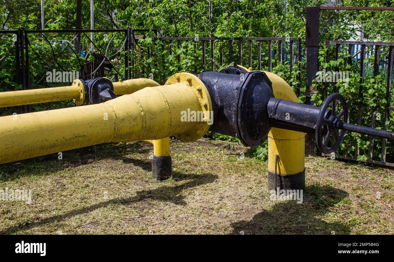 yellow gas pipe, gas supply, engineering structures Stock Photo - Alamy