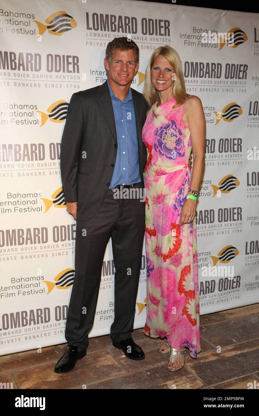 Bahamian tennis pro Mark Knowles and his wife Dawn at the Bahamas ...