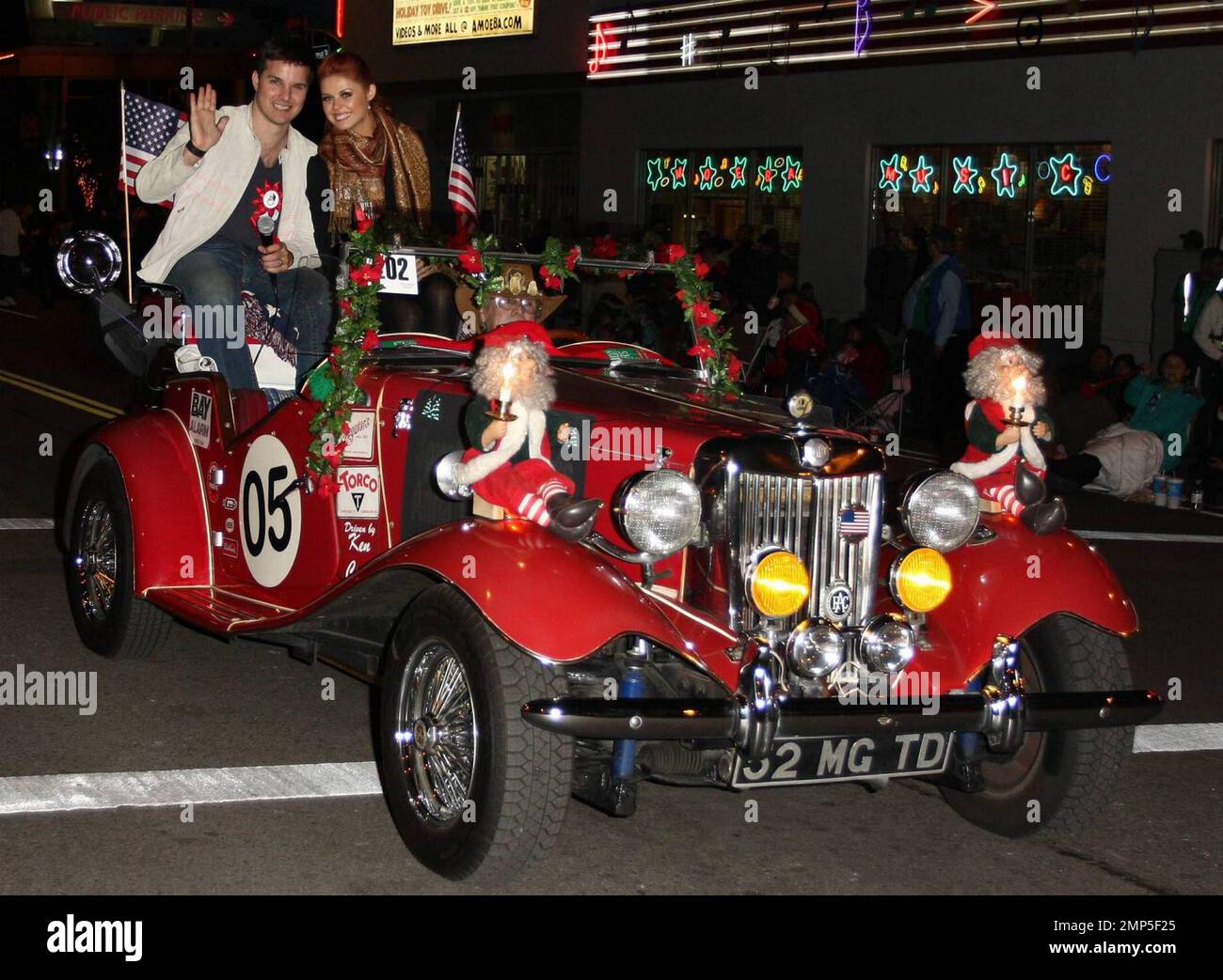 Auburn christmas parade hi-res stock photography and images - Alamy