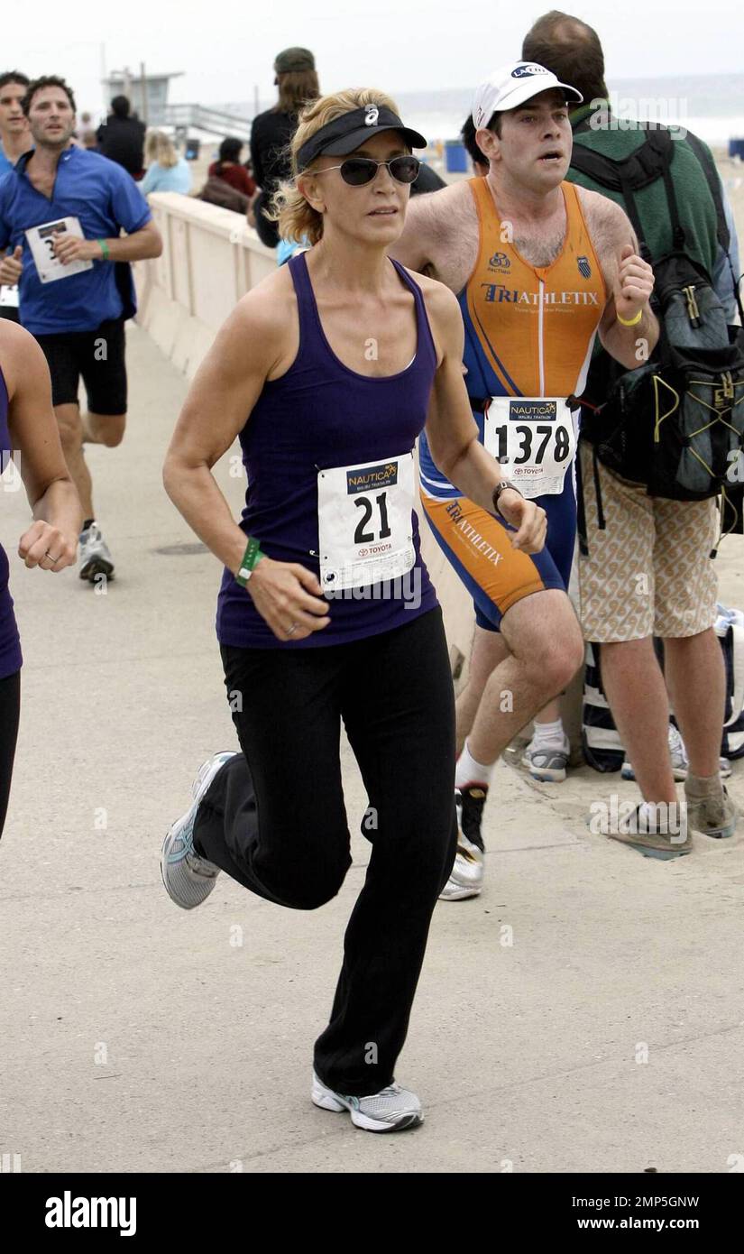 Felicity Huffman competes in the Nautica Malibu Triathlon in Malibu, CA ...