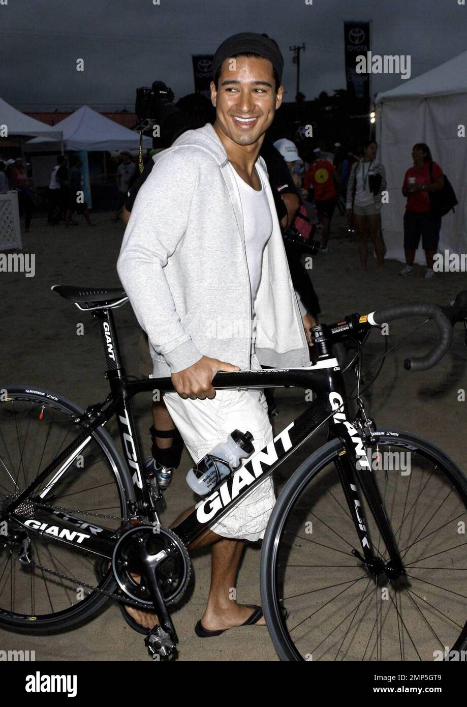 Mario Lopez competes in the Nautica Malibu Triathlon in Malibu, CA. 9 ...
