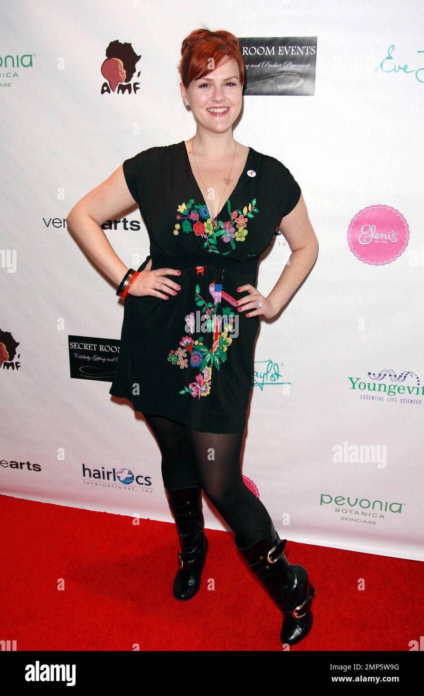 Sara Rue at the 2010 Golden Globes Red Carpet Style Lounge at the SLS ...