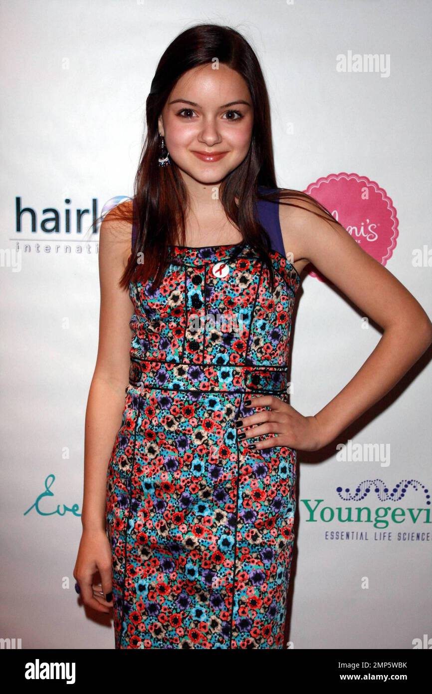 Ariel Winter at the 2010 Golden Globes Red Carpet Style Lounge at the ...