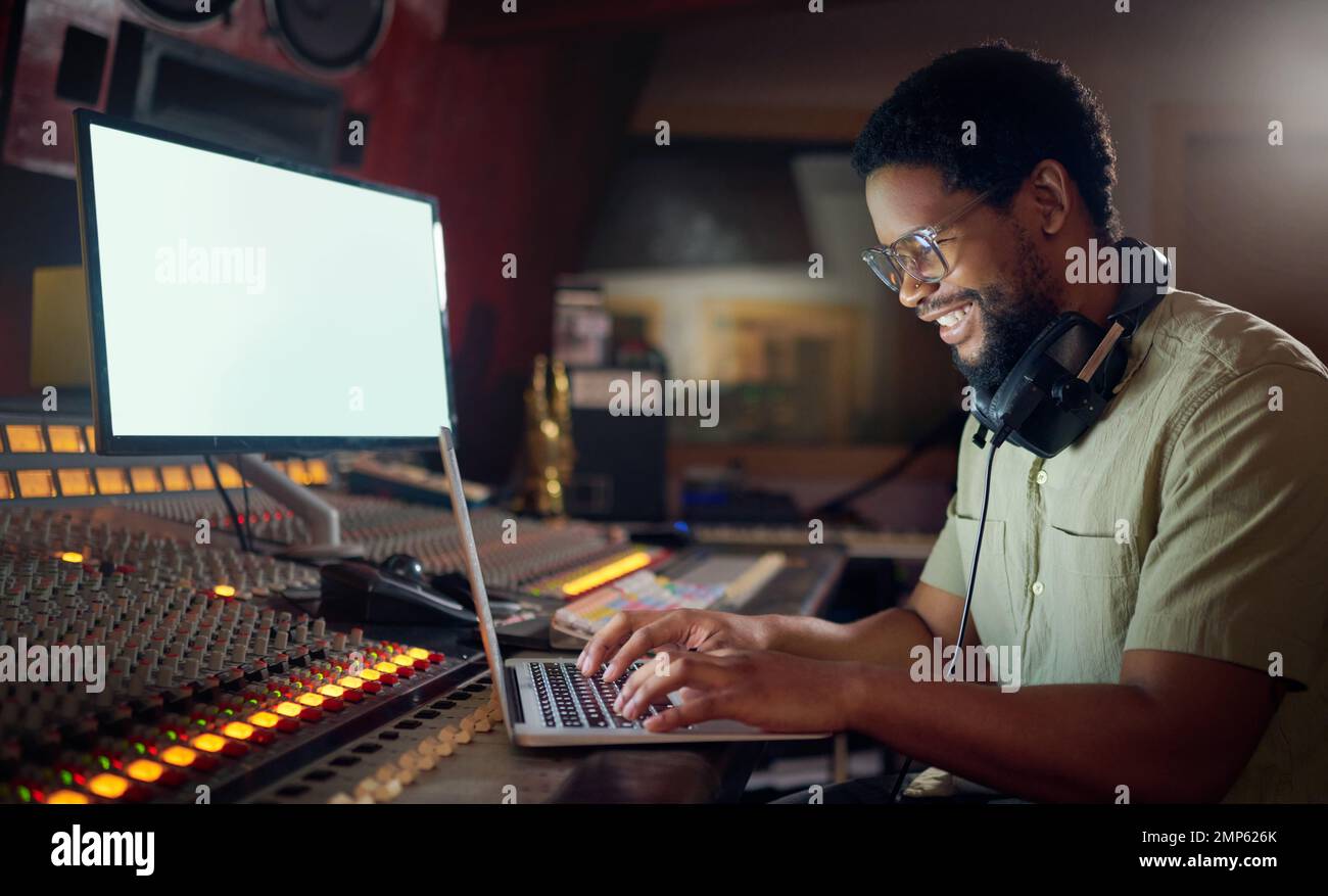 Black dj radio hi-res stock photography and images - Alamy