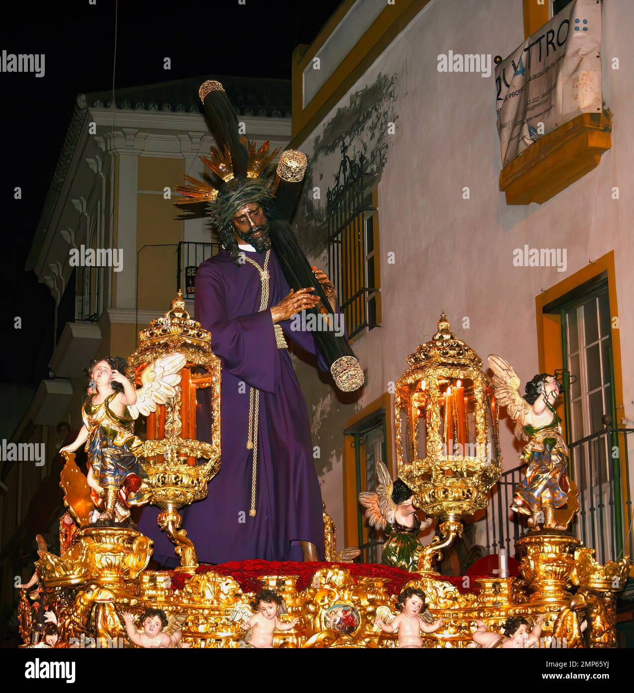 Time to cross hi-res stock photography and images - Alamy