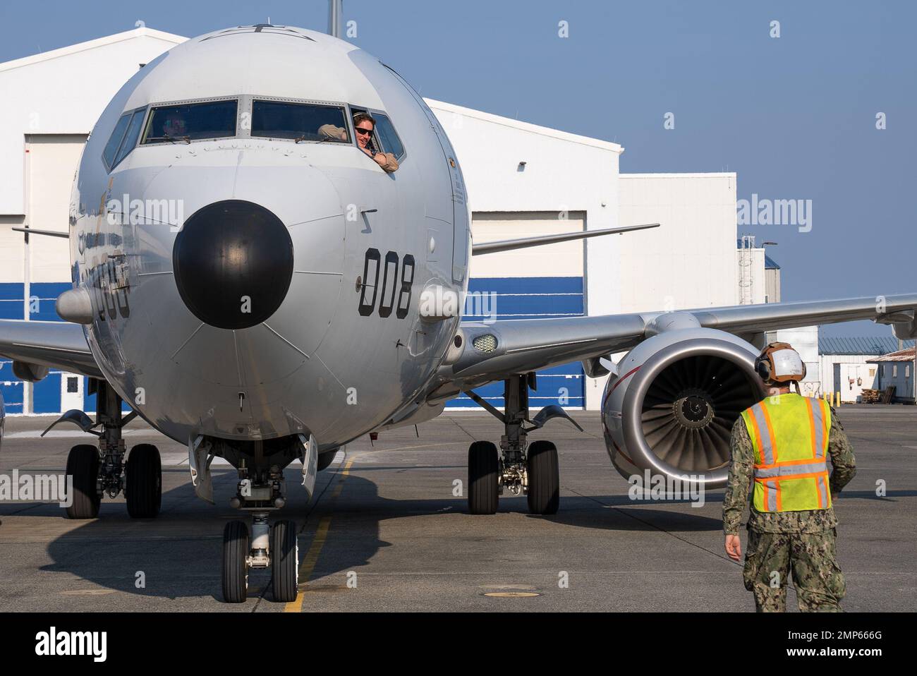 221009-N-AN659-2026 – Lt. Andrew Baxter (left), a pilot assigned to ...