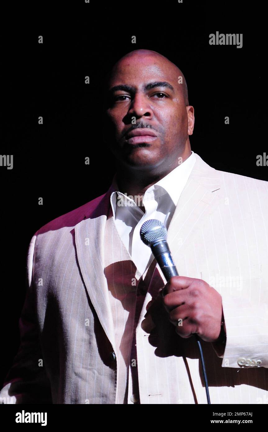 Comedian capone hi-res stock photography and images - Alamy