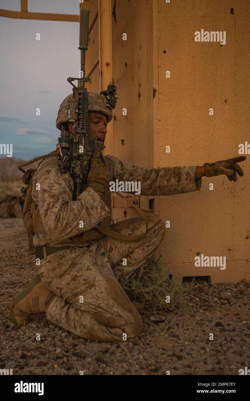 Advanced machine gunner course hi-res stock photography and images - Alamy