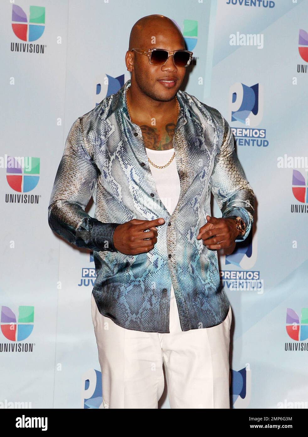 Flo Rida arrives at Univision's Premios Juventud Awards held at Bank ...