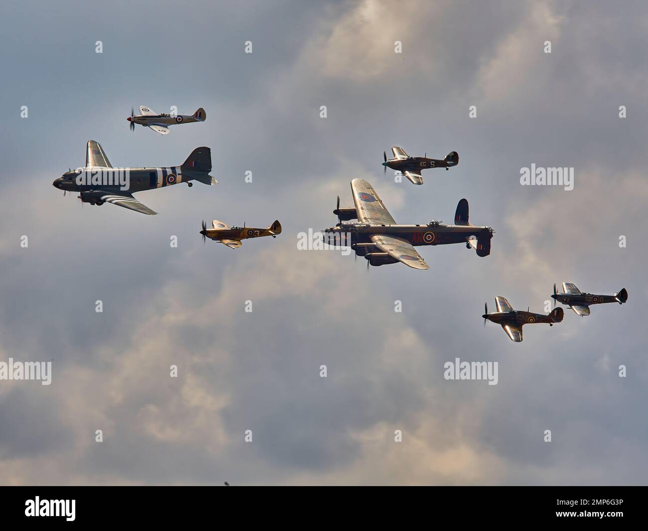 Lancaster dakota and spitfires hi-res stock photography and images - Alamy