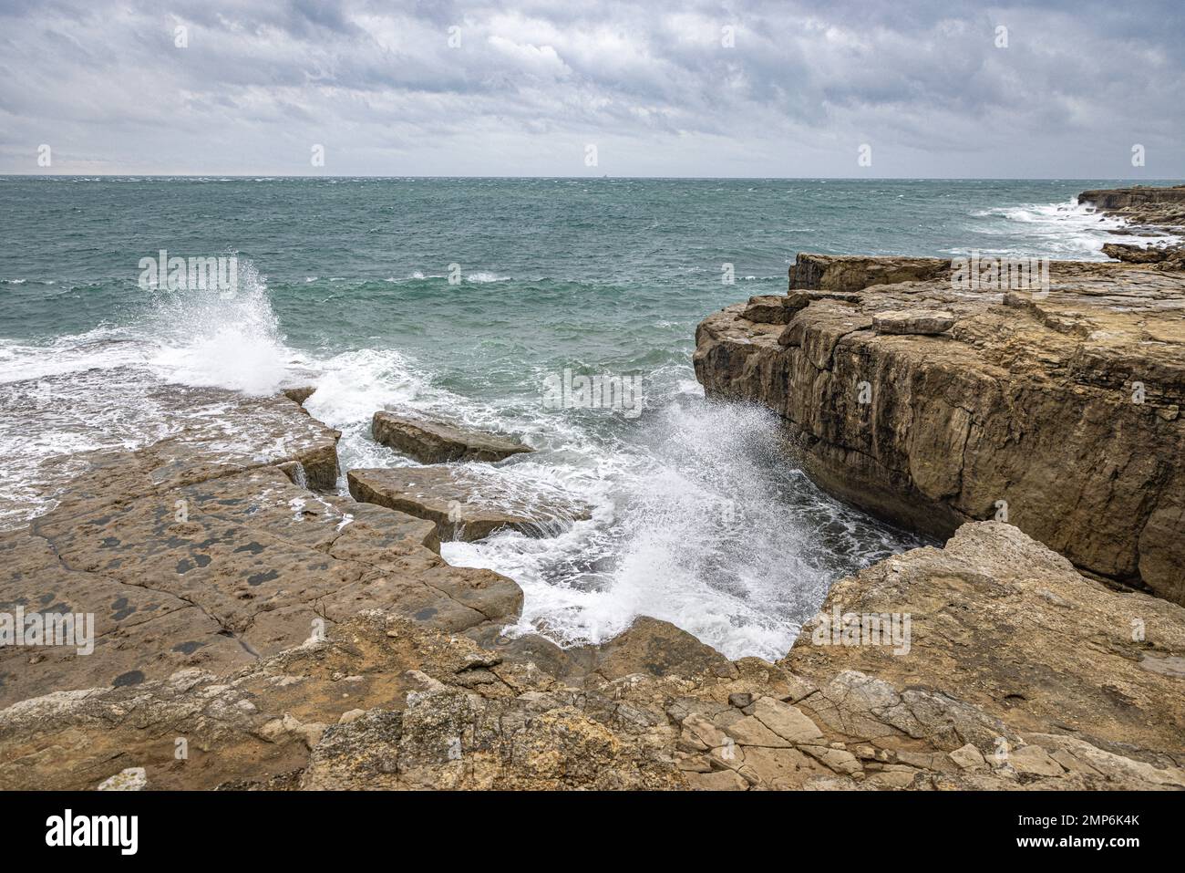 Portland bill sea rough hi-res stock photography and images - Alamy