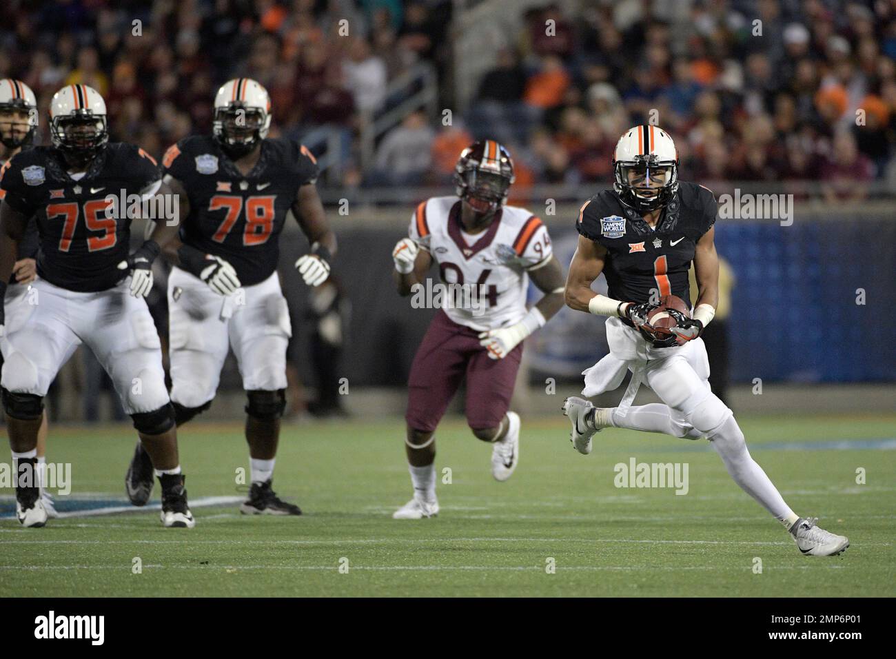 Jalen mccleskey hi-res stock photography and images - Alamy
