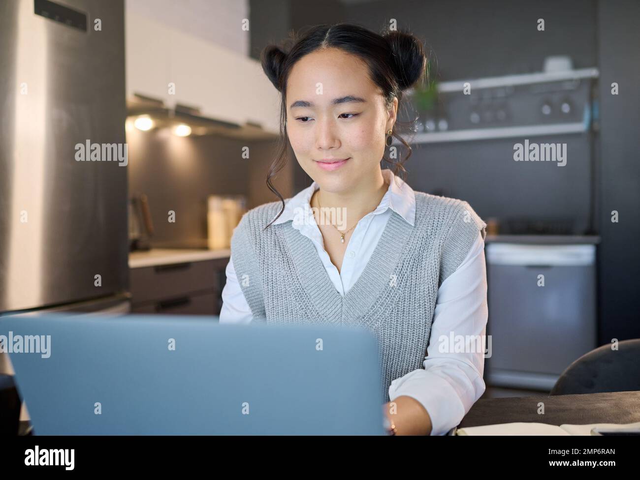 Remote project management hi-res stock photography and images - Alamy