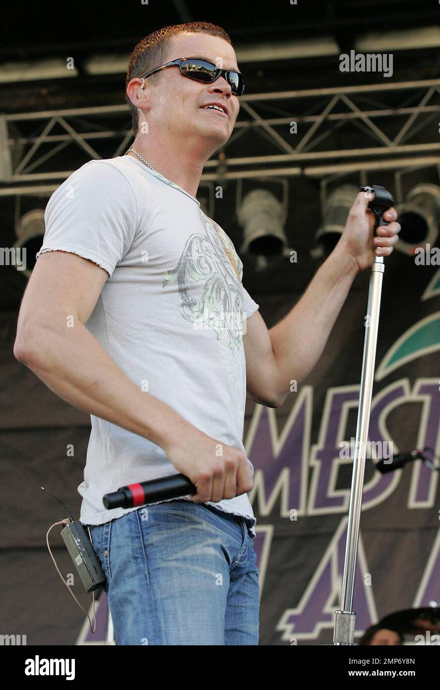 Brad Arnold of 3 Doors Down performs in concert before the start of the ...