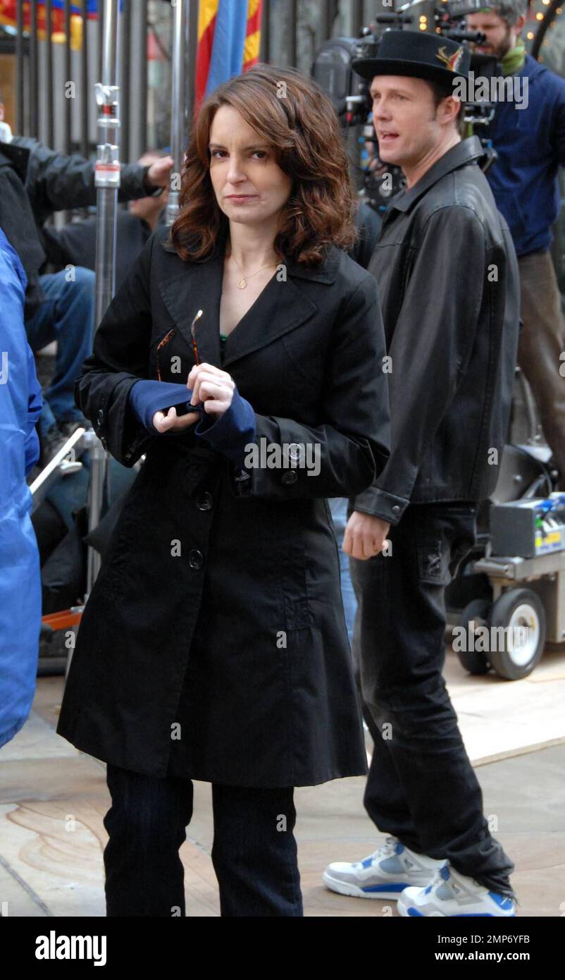 Tina Fey and Dean Winters film the television show "30 Rock" at ...