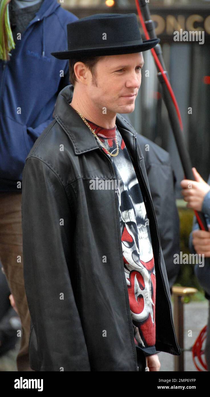 Tina Fey and Dean Winters film the television show "30 Rock" at ...