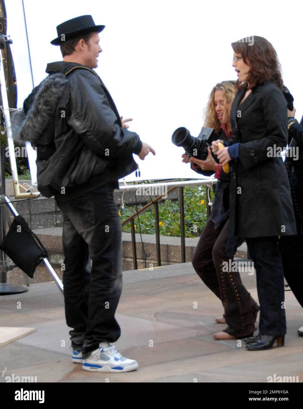 Tina Fey and Dean Winters film the television show "30 Rock" at ...