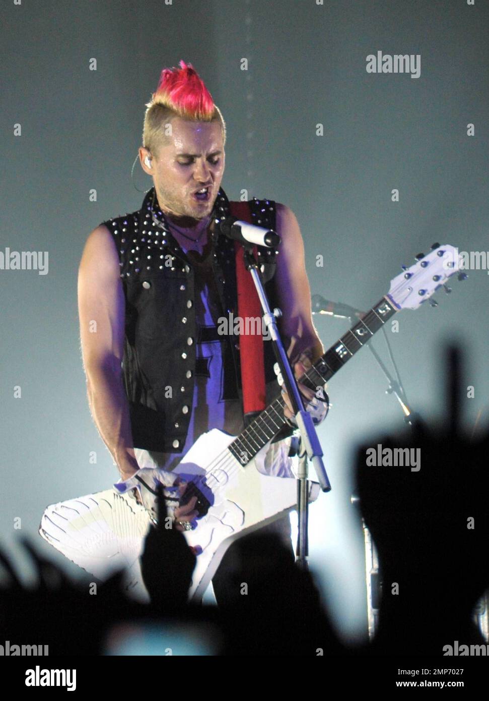 EXCLUSIVE!! Jared Leto and his band 30 Seconds To Mars perform live in ...