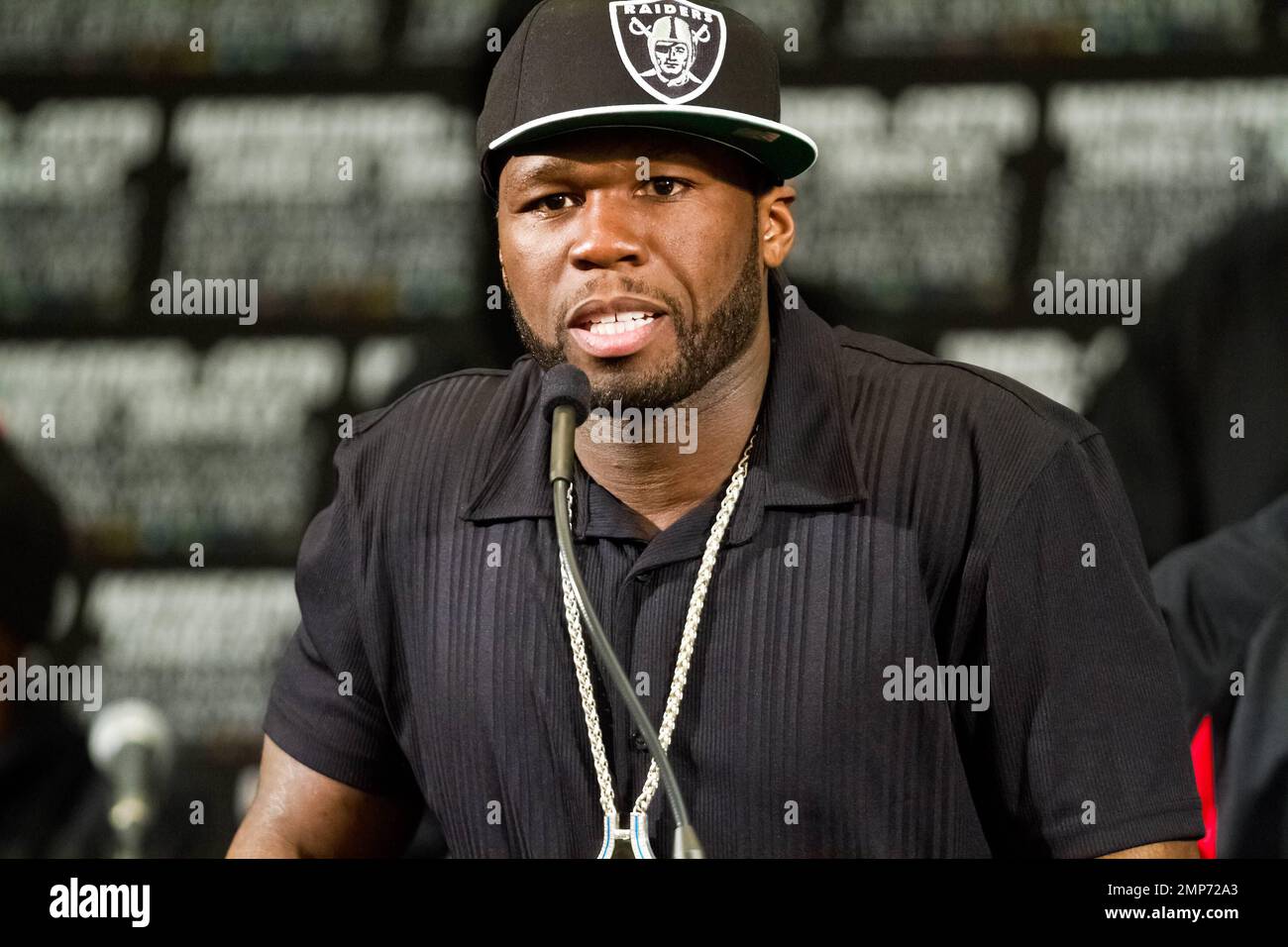 Mayweather vs cotto hi-res stock photography and images - Alamy