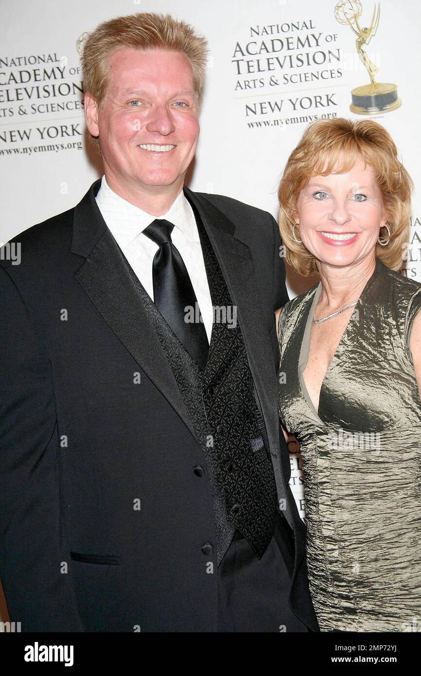 Sarah wallace hi-res stock photography and images - Alamy