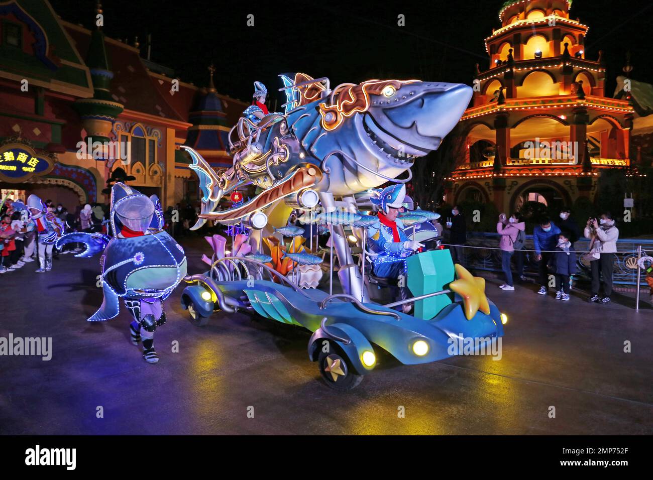 The giant-beast-shaped bionic technology robot float made in China ...