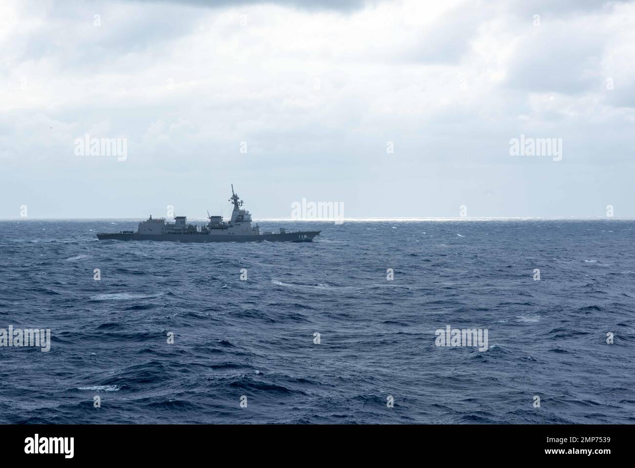 221010-N-UF592-1037 PHILIPPINE SEA (Oct. 10, 2022) The Japan Maritime ...